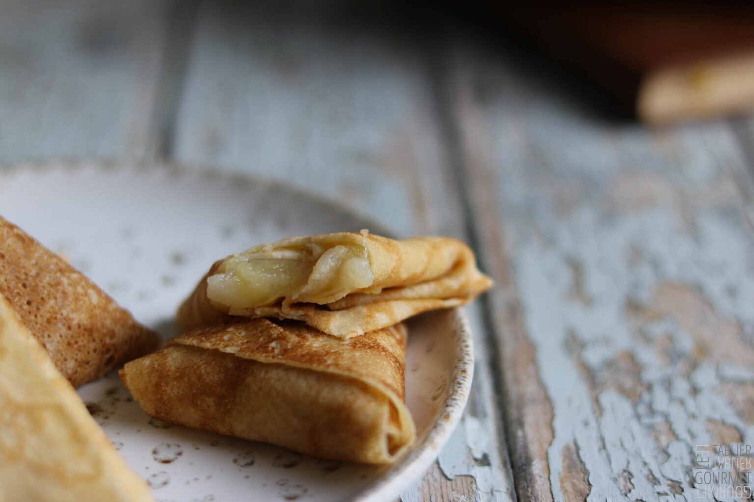Samoussas de crêpes et sauce caramel au spéculos | Le Tablier Gourmet